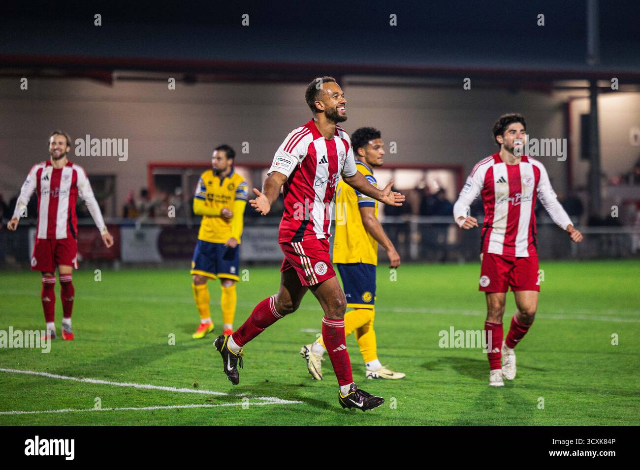 Brackley, UK. 14th Oct, 2025. Danny Waldron (14 Brackley Town ...