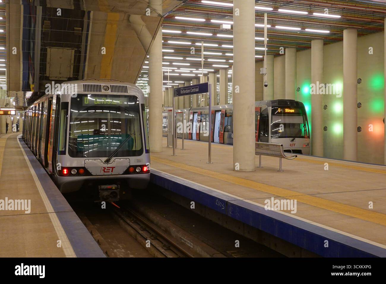 Metro, Rotterdam Centraal // Metro, Rotterdam Centraal *** Metro ...