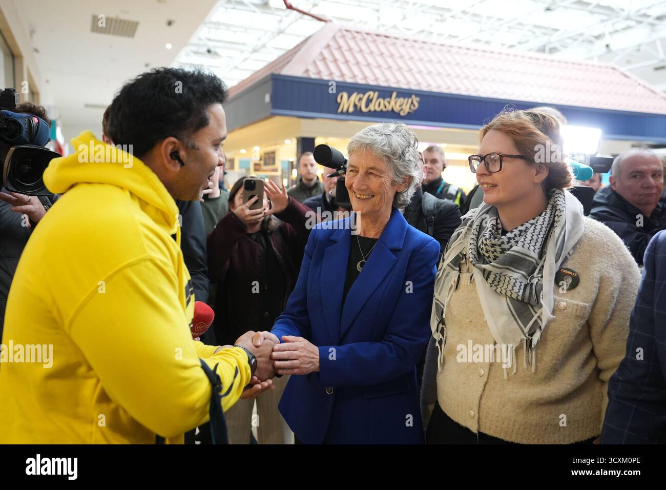 President catherine connolly meets hi-res stock photography and images ...