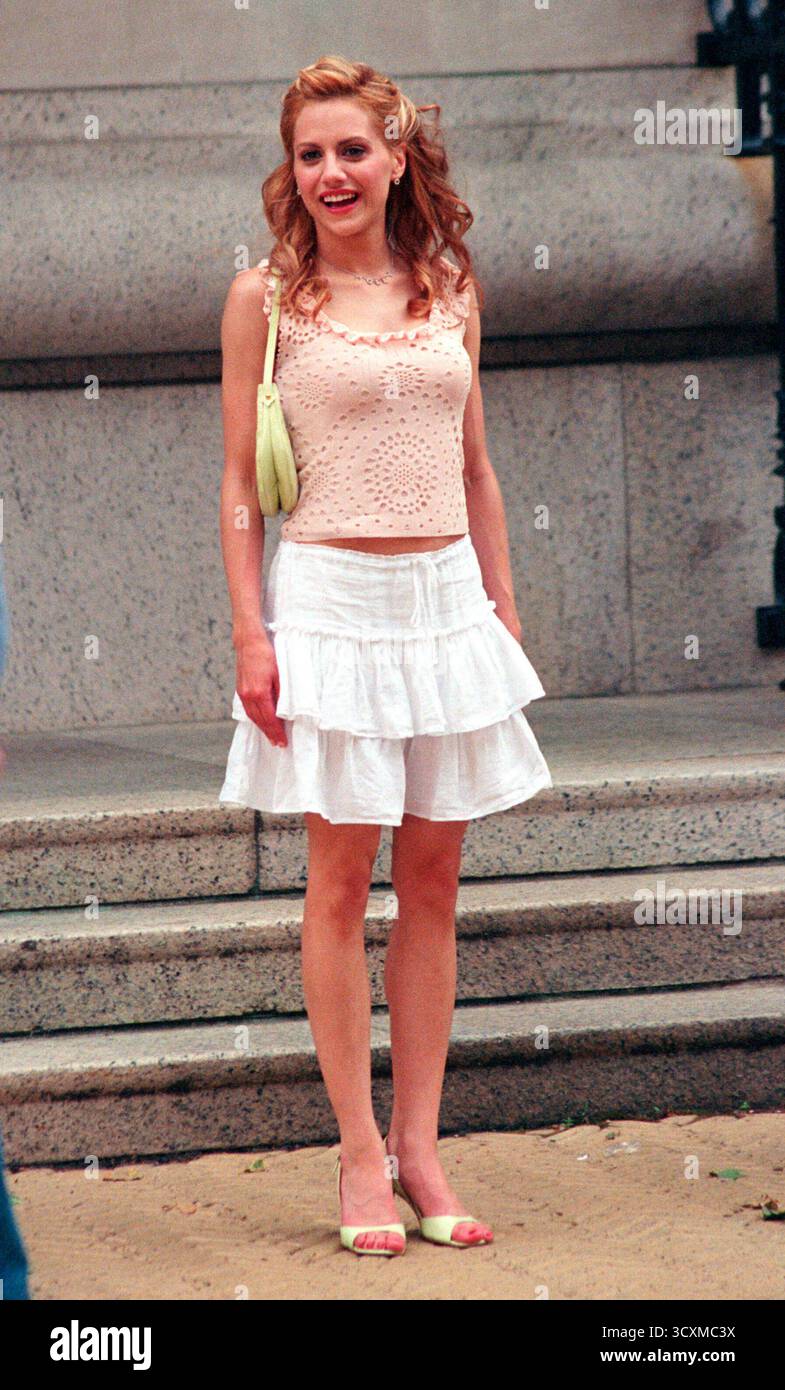 Brittany Murphy filming "Molly Gunn" in New York. The story is about a ...