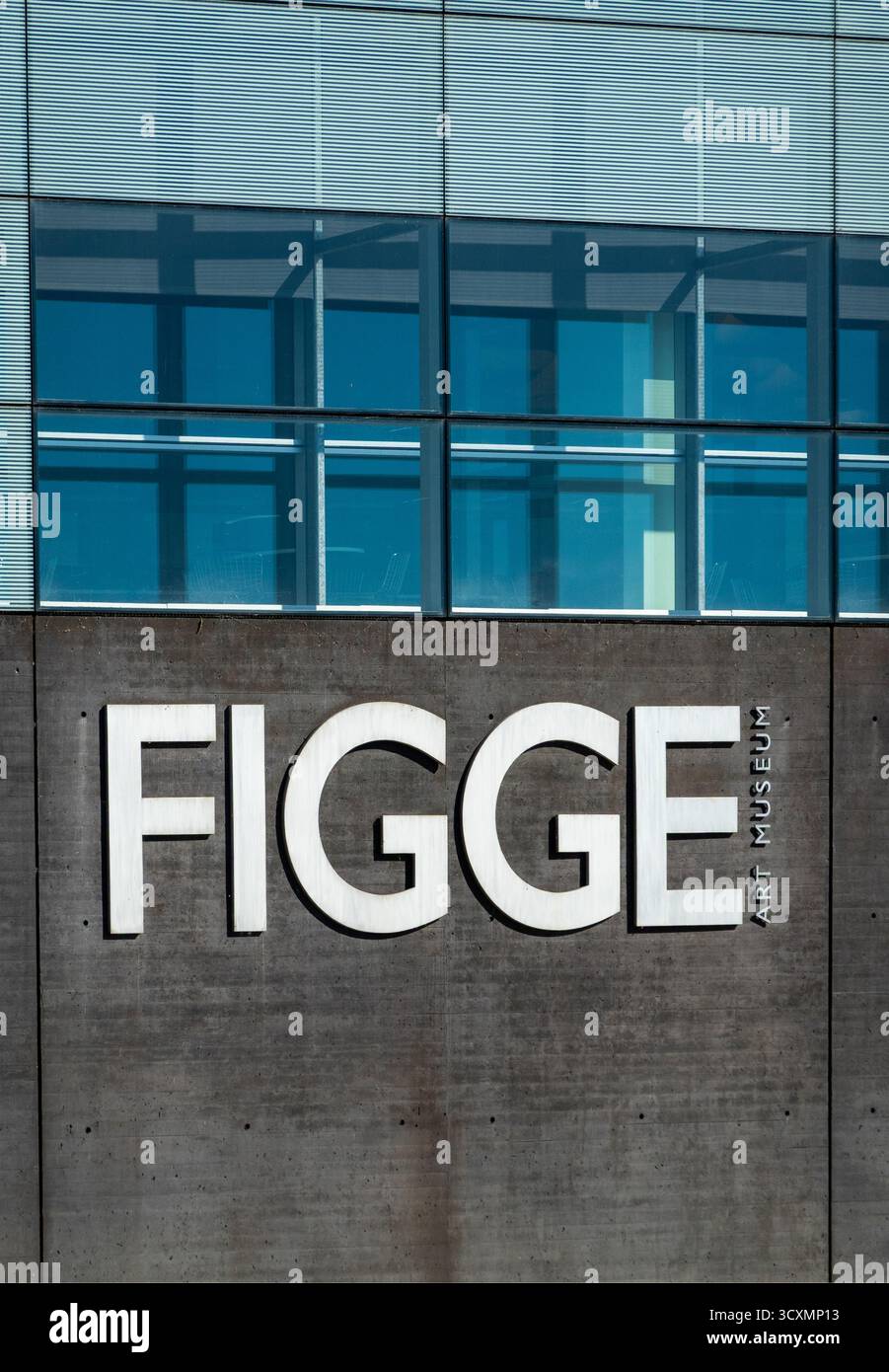 Figge art museum building sign logo museums arts glass modern hi-res ...