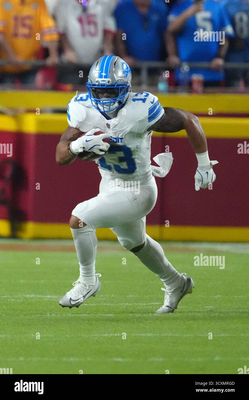 Detroit Lions running back Craig Reynolds runs against the Kansas City ...