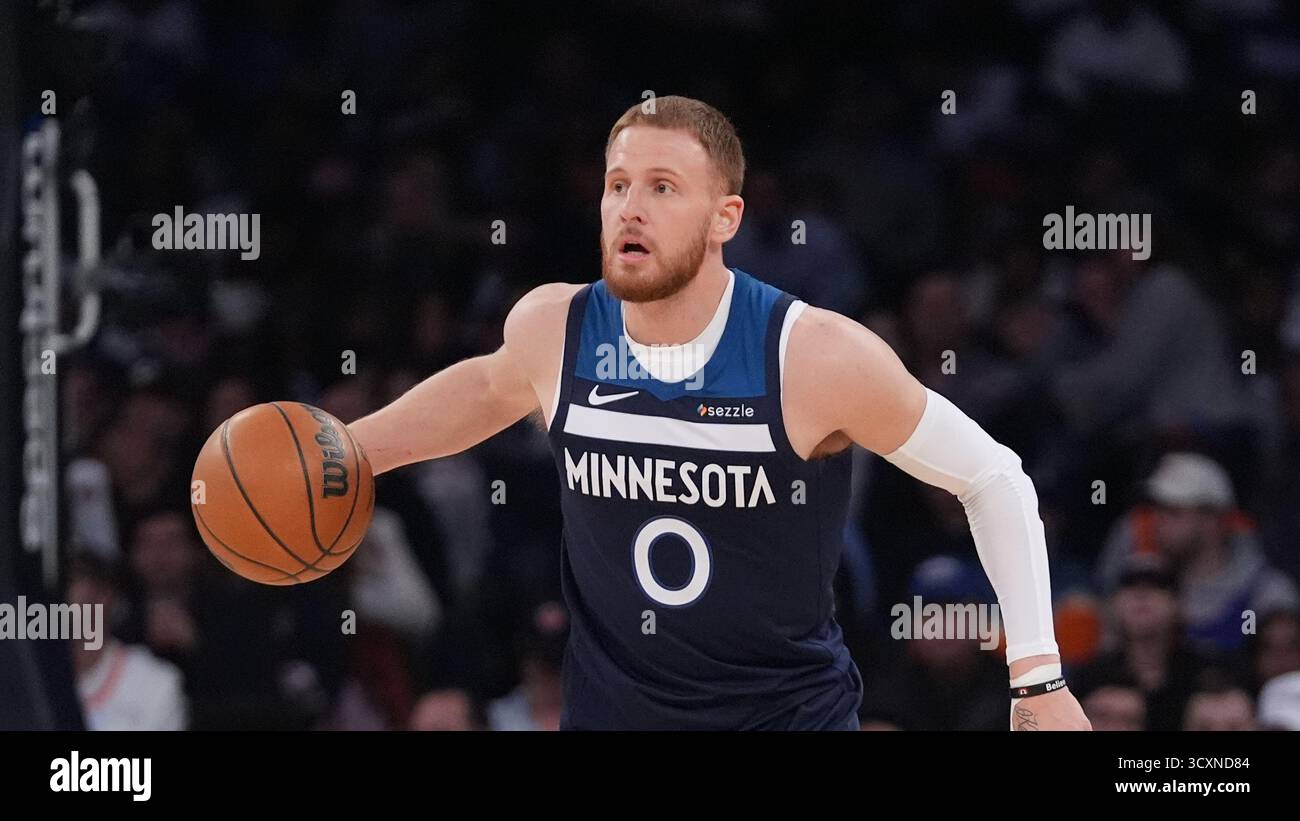 Minnesota Timberwolves' Donte Divincenzo (0) during the first half of a ...