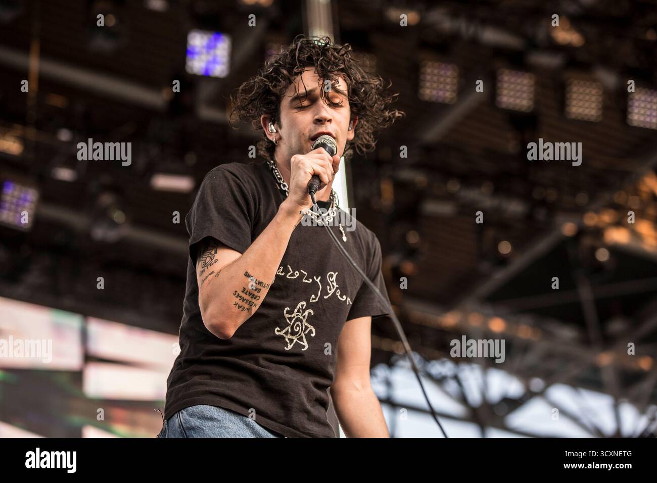 Milano rocks 2019 matty healy milano hi-res stock photography and ...