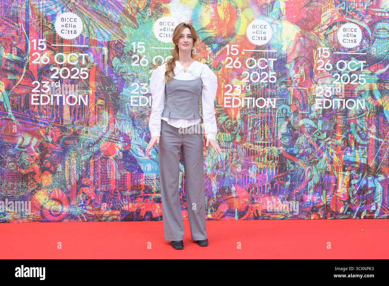 Film squali hi-res stock photography and images - Alamy