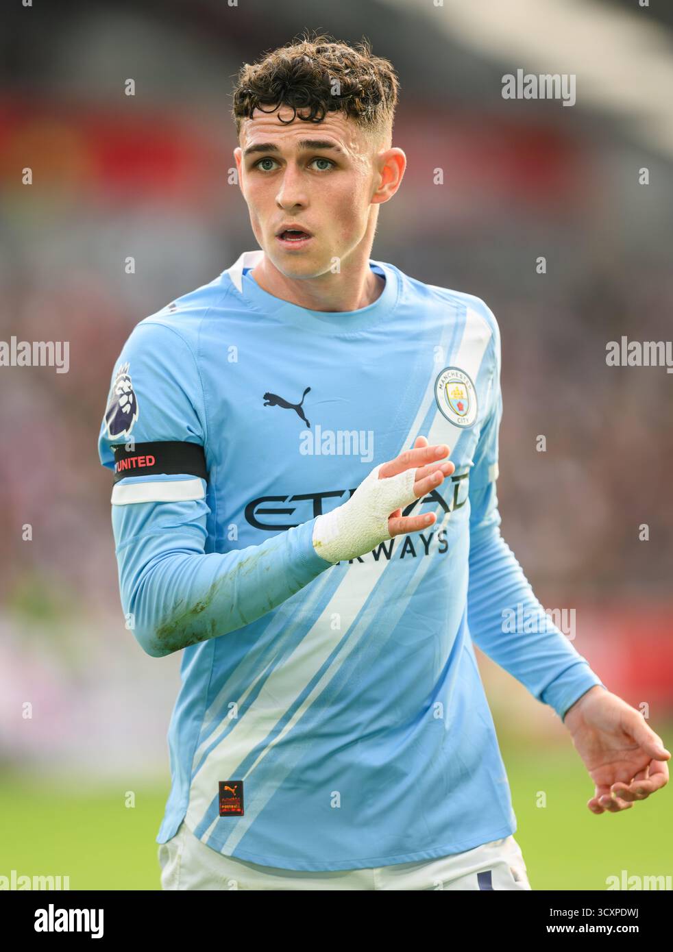Brentford v Manchester City - Premier League - Gtech Community Stadium ...