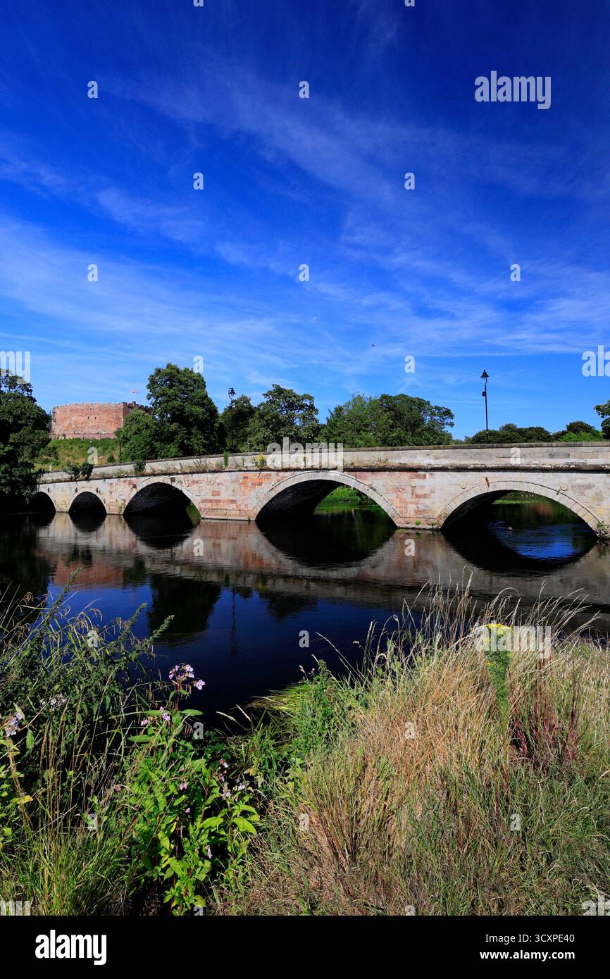 The Ladybridge and Tamworth castle, where the River Tame and River ...