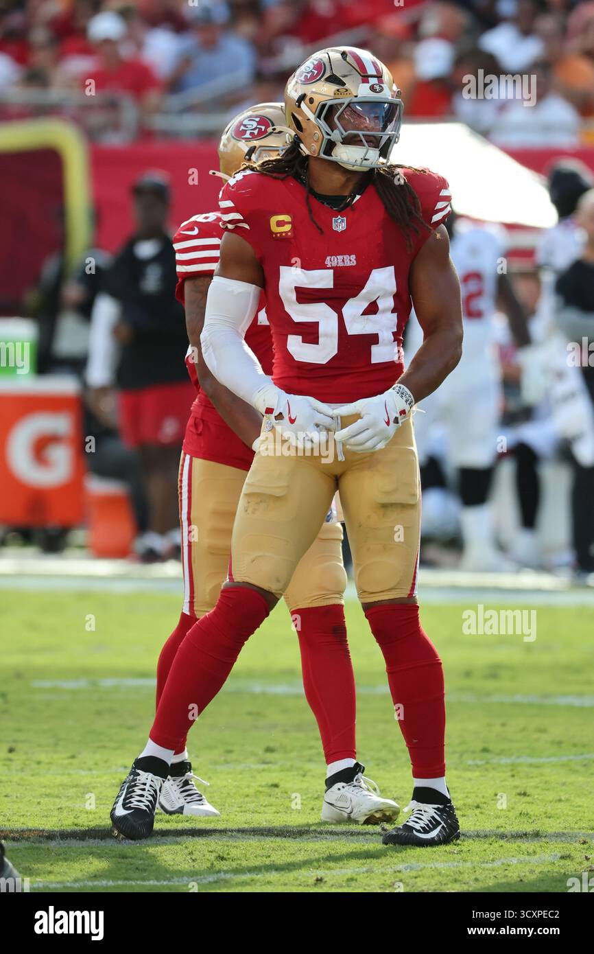 San Francisco 49ers middle linebacker Fred Warner (54) lines up against ...