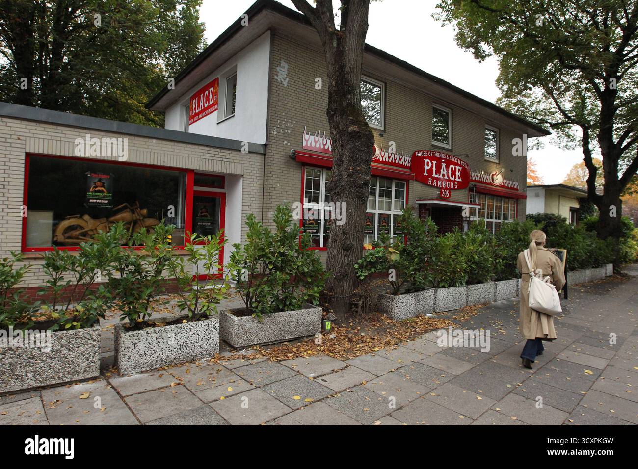 Hells angels bar hi-res stock photography and images - Alamy