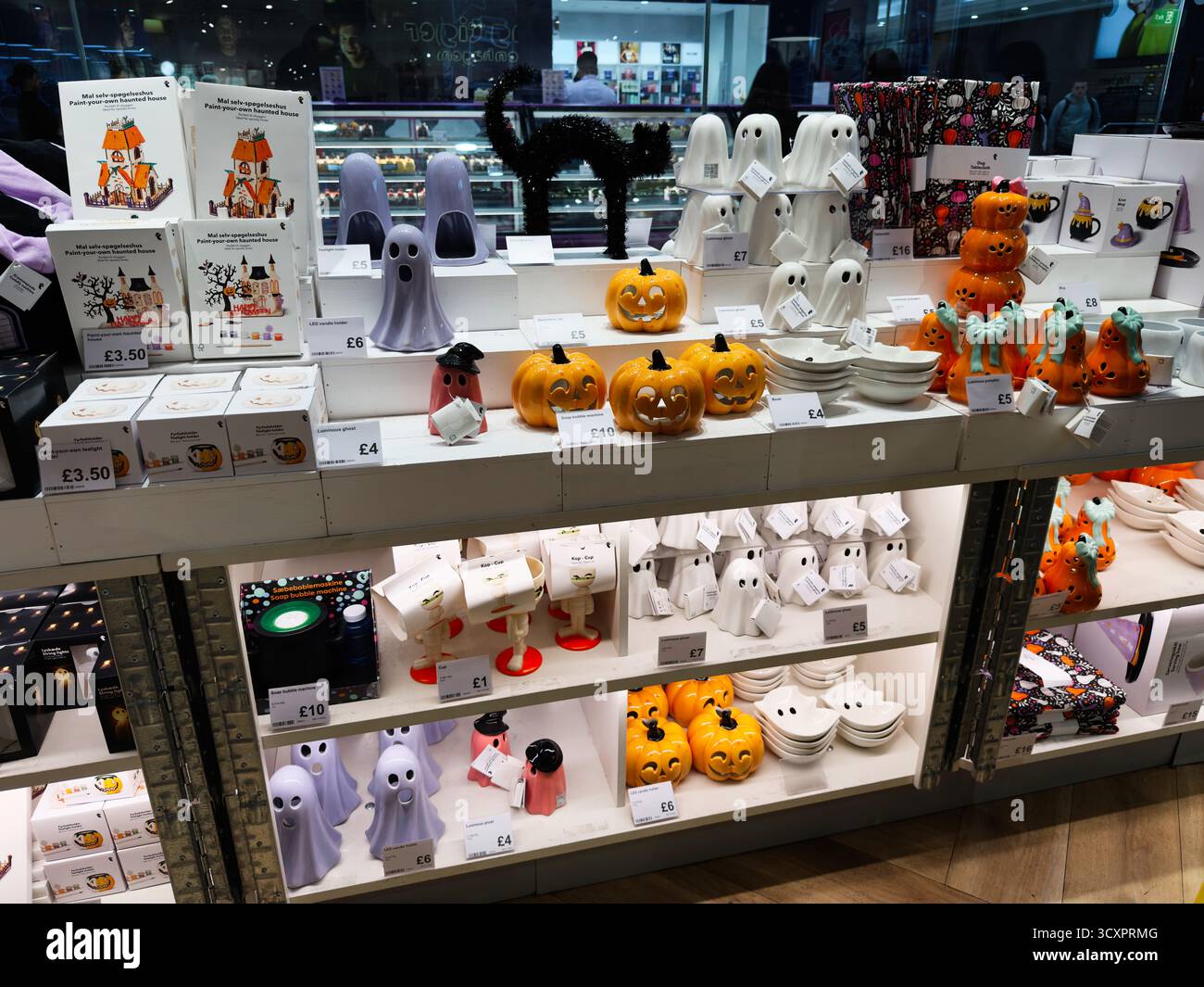 Cute pumpkin ceramic plate hi-res stock photography and images - Alamy