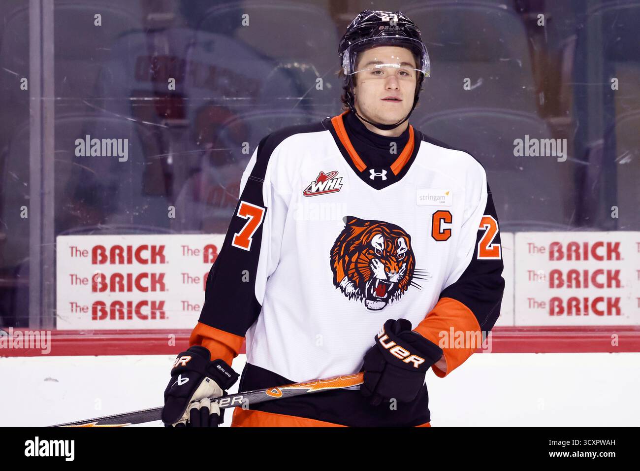 Profile photo on Medicine Hat Tigers D Bryce Pickford during WHL ...