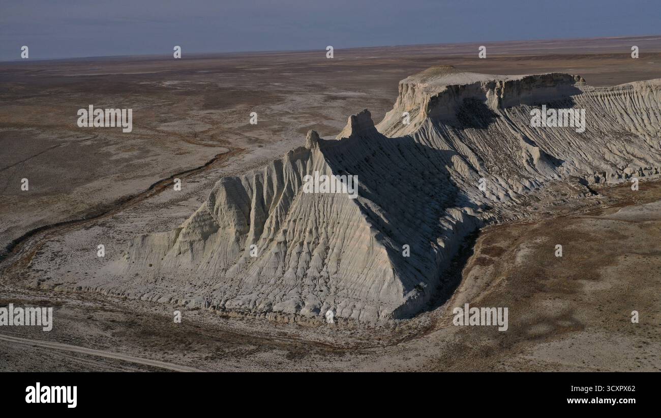 Arid ustyurt plateau landscape hi-res stock photography and images - Alamy