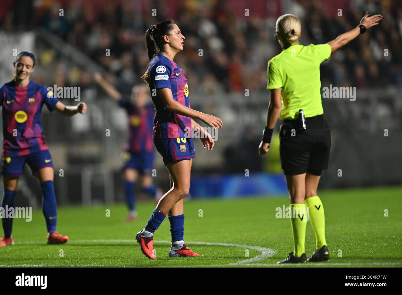 Kika Nazareth of F.C. Barcelona celebrates after scoring the goal of 0 ...