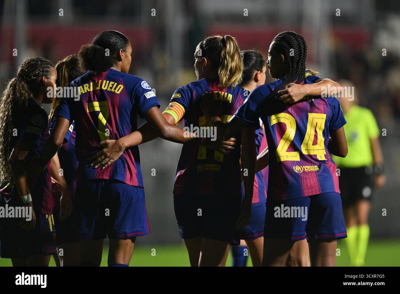 Kika Nazareth of F.C. Barcelona celebrates after scoring the goal of 0 ...