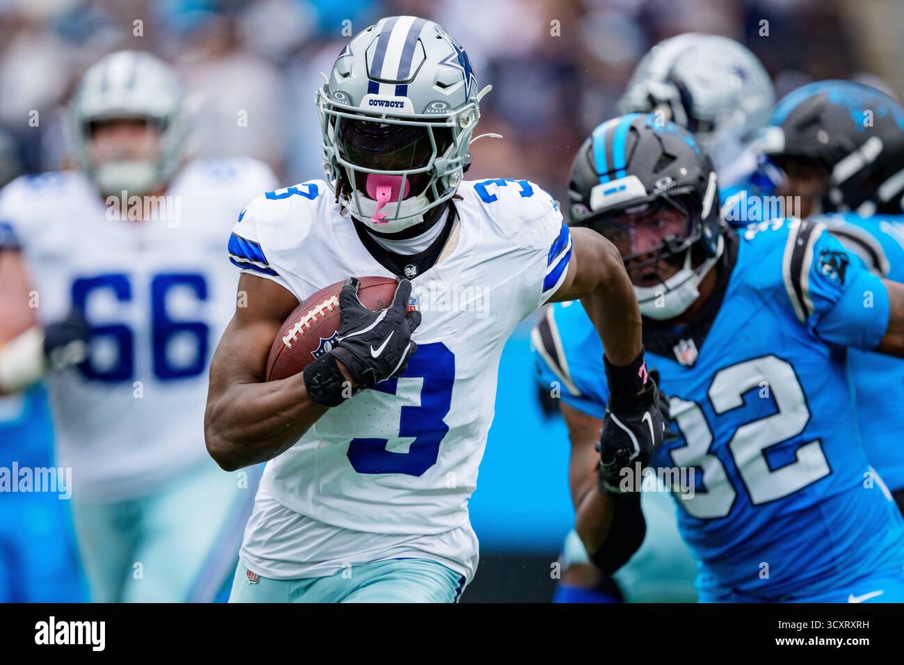 Dallas Cowboys wide receiver George Pickens (3) plays during an NFL ...
