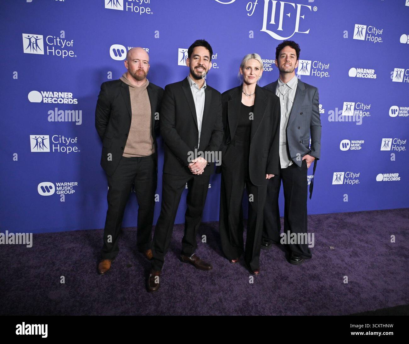 Dave Farrell, Mike Shinoda, Emily Armstrong, Colin Brittain, Linkin ...