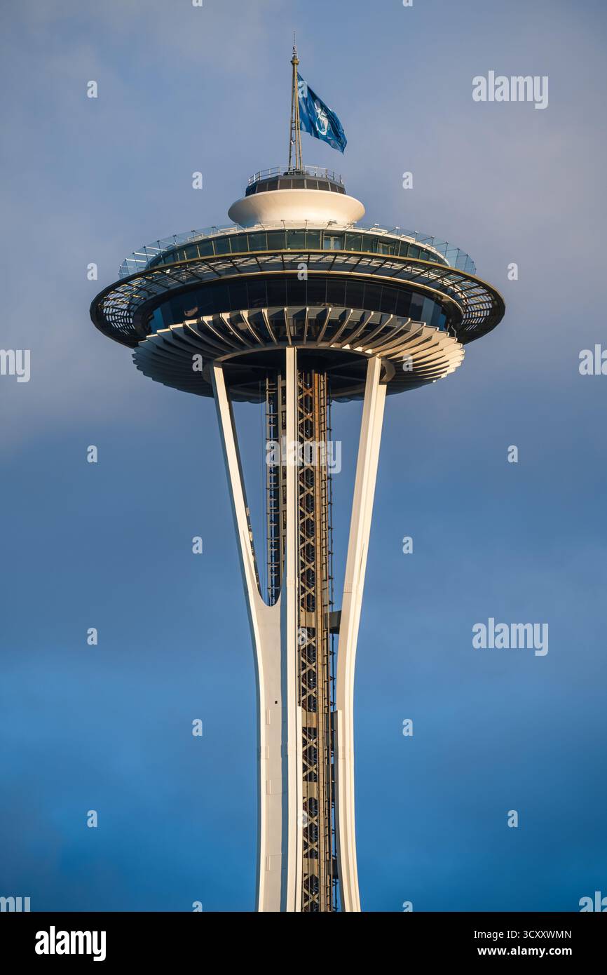 Seattle, USA. 16th Oct, 2025. The MLB Seattle Mariners flag flying high ...