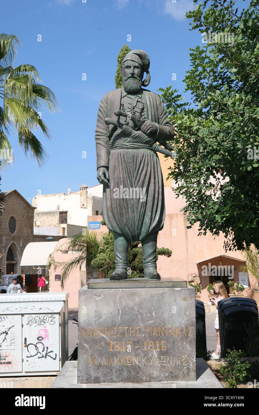Cretan freedom fighter hi-res stock photography and images - Alamy