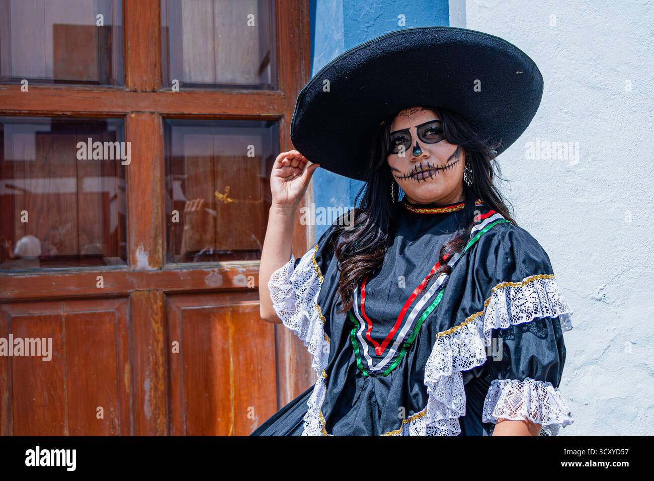 Mexican catrina hispanic woman hi-res stock photography and images - Alamy