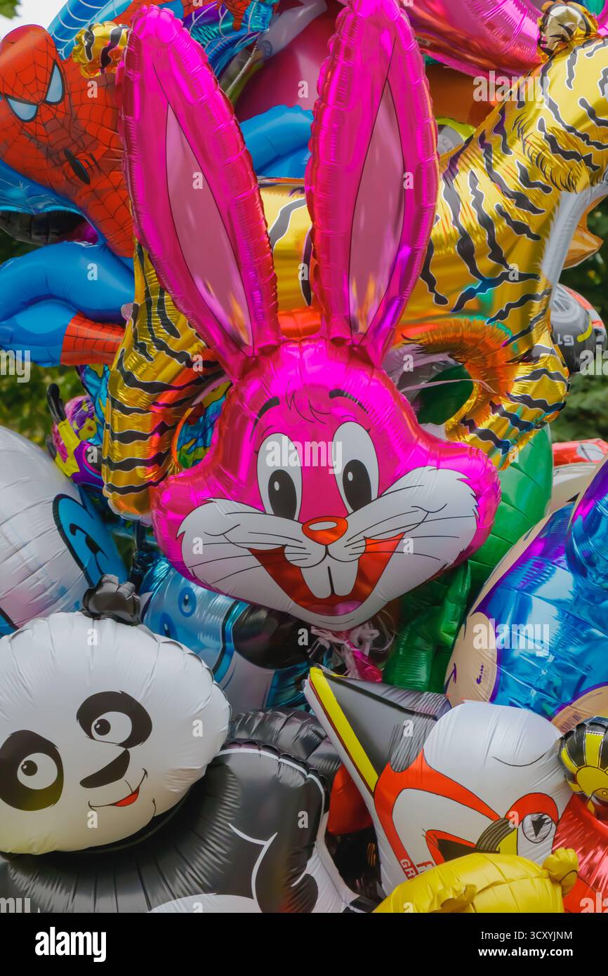 Panda with a pink balloon hi-res stock photography and images - Alamy