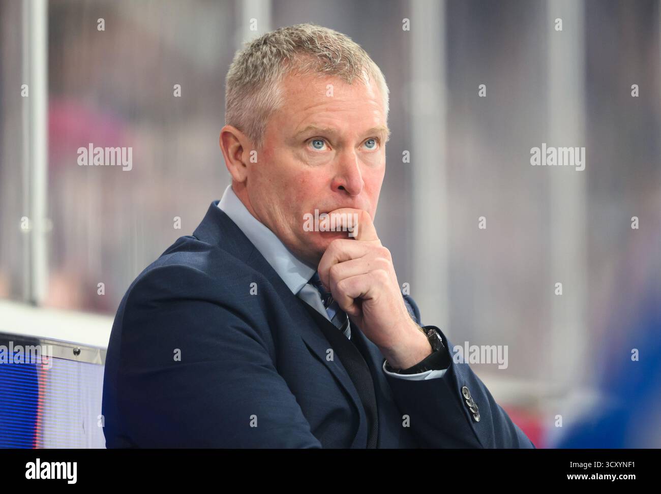 Dresden, Germany. 16th Oct, 2025. Ice hockey: DEL, Dresdner Eislöwen ...