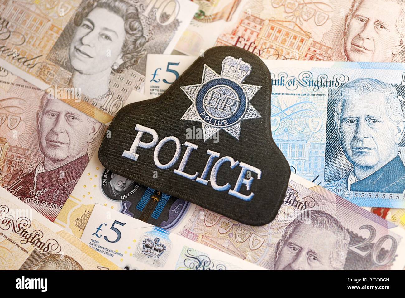 Manchester united crest 2025 close up hi-res stock photography and ...