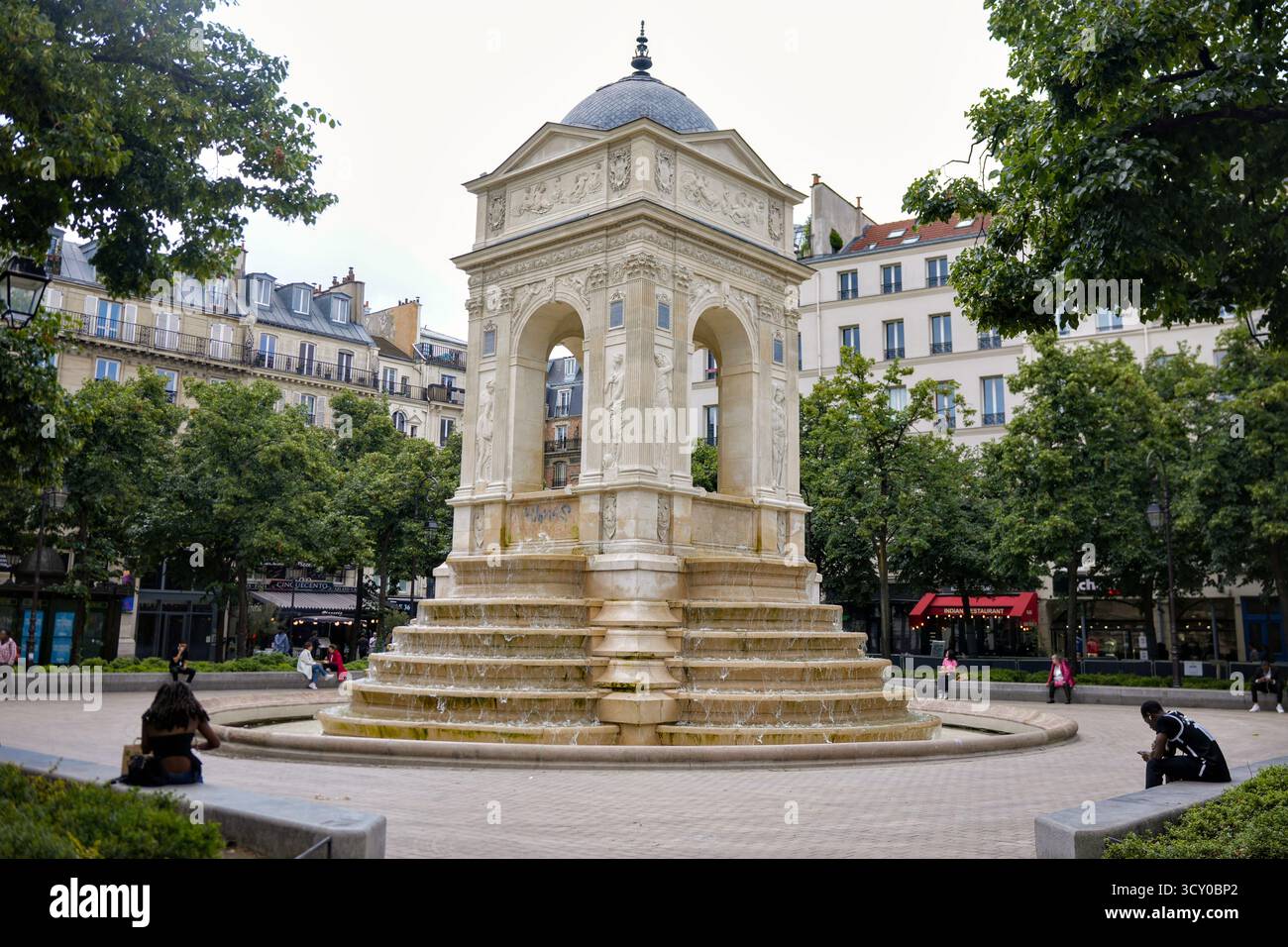 Fontaine des innocents on hi-res stock photography and images - Alamy