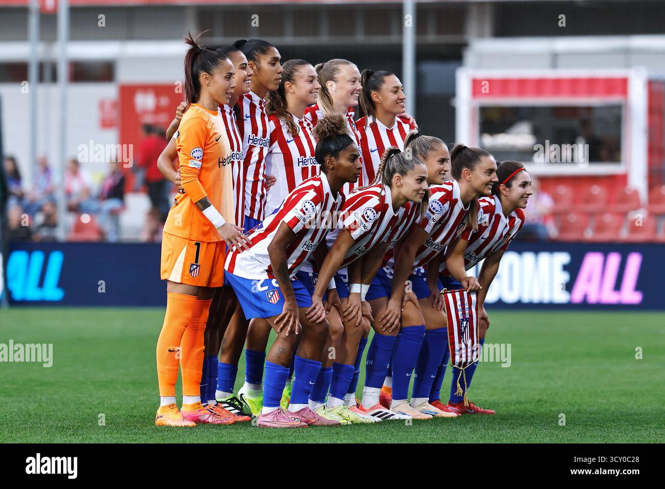 Alcala de Henares, Spain. 16th Oct, 2025. Atletico de Madrid Femenino ...