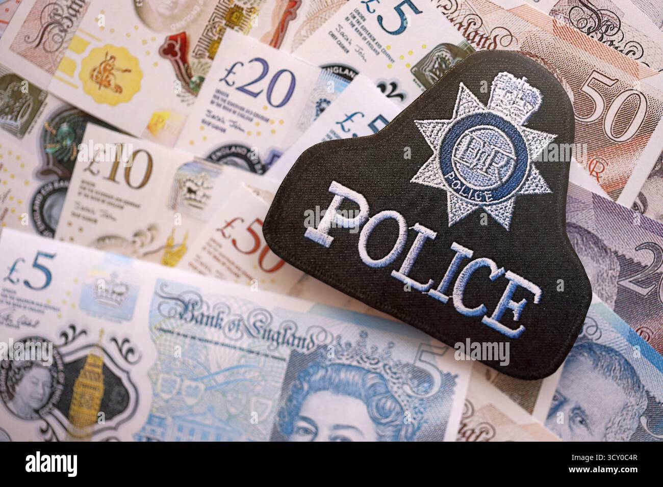 Manchester united crest 2025 close up hi-res stock photography and ...