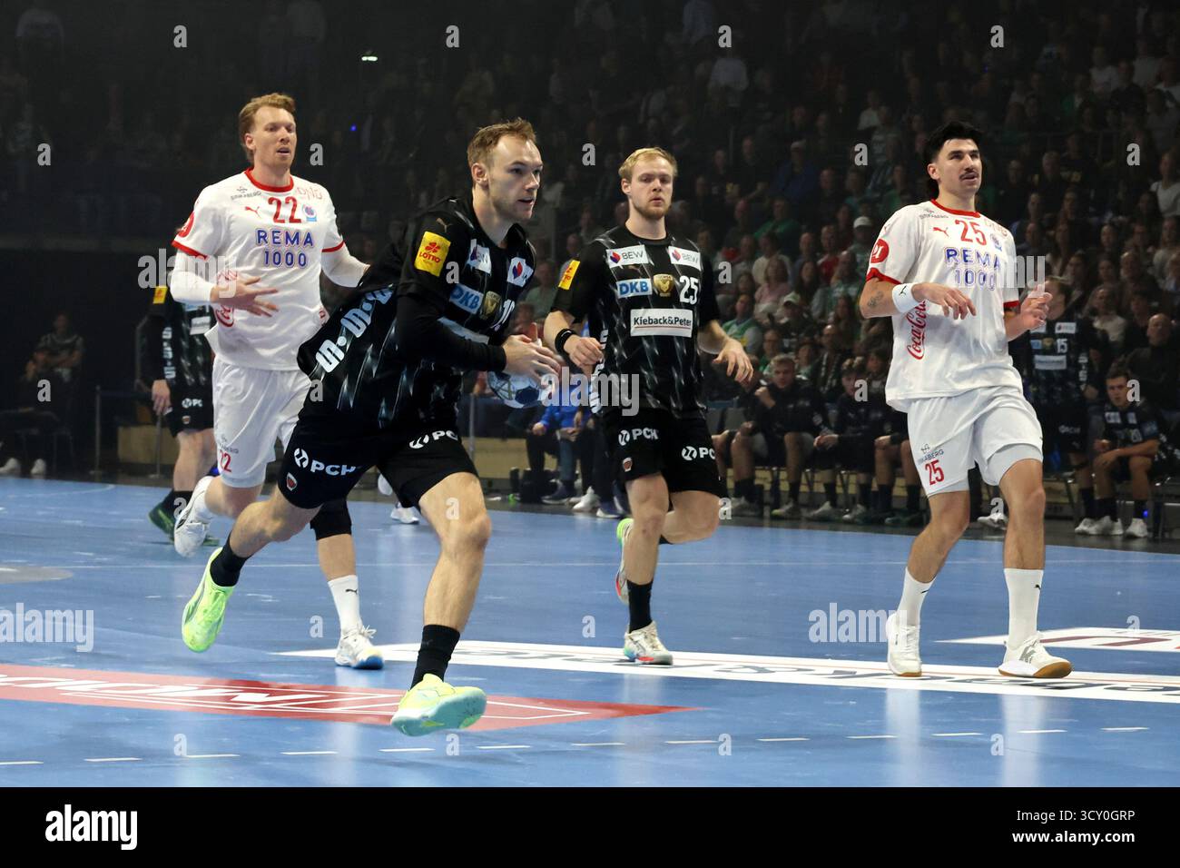 Berlin, Deutschland. 16th Oct, 2025. 16.10.2025, Max-Schmeling-Halle ...
