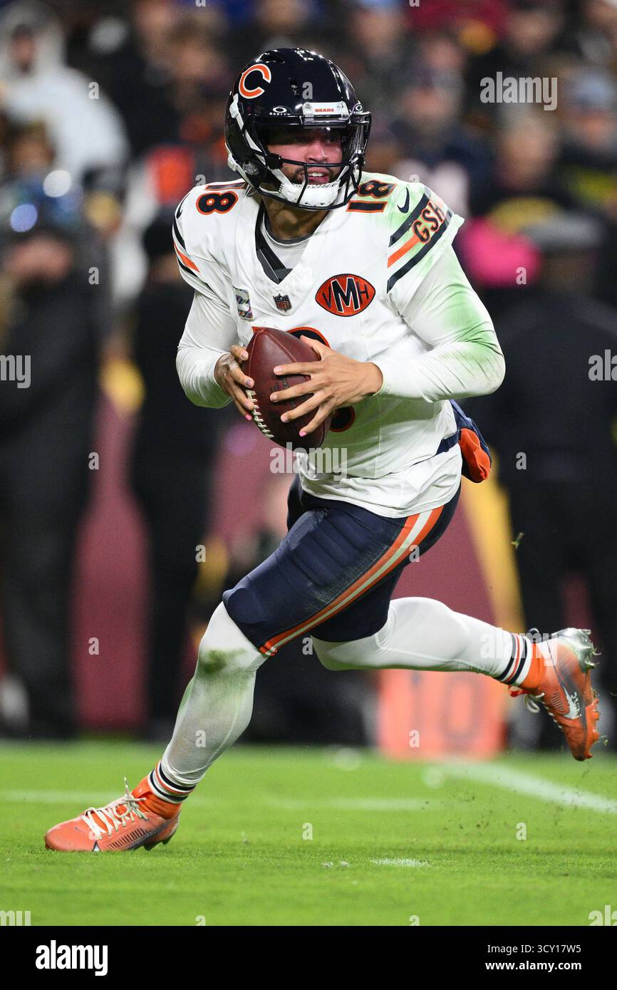 Chicago Bears quarterback Caleb Williams (18) in action during the ...