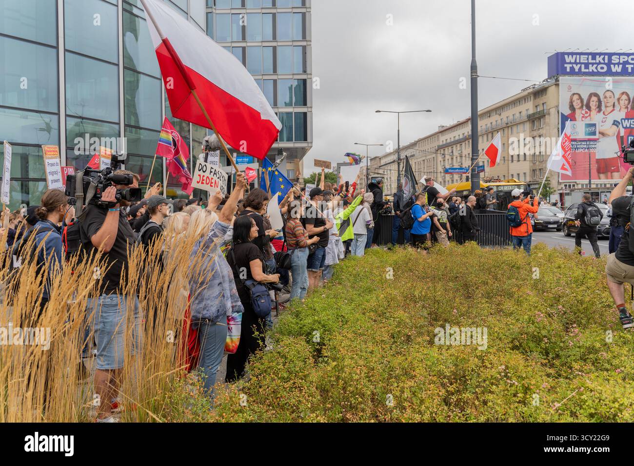 July 19, 2025, Warsaw, Poland: Antifascist counter protesters gather ...