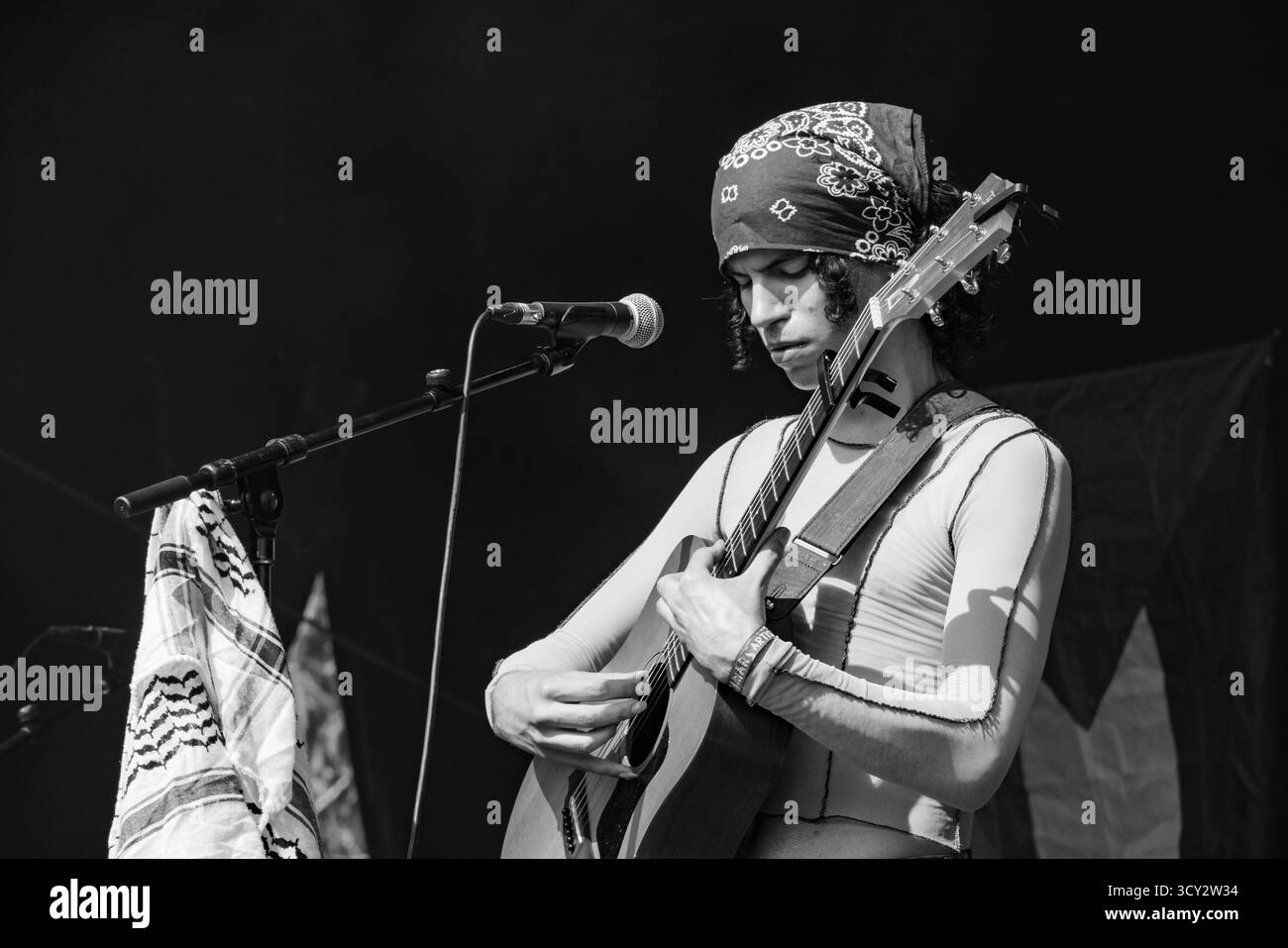 JACOB ALON, CONCERT, 2025: Jacob Alon plays on the Walled Garden Stage ...