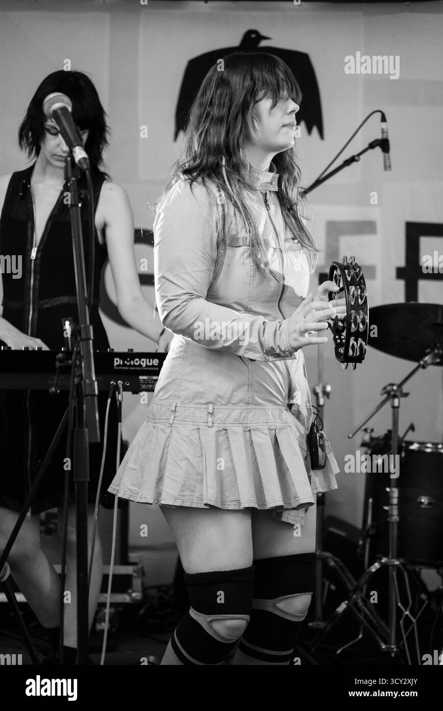 SILVER GORE, CONCERT, 2025: Ava Gore of the band The Silver Gore play a ...