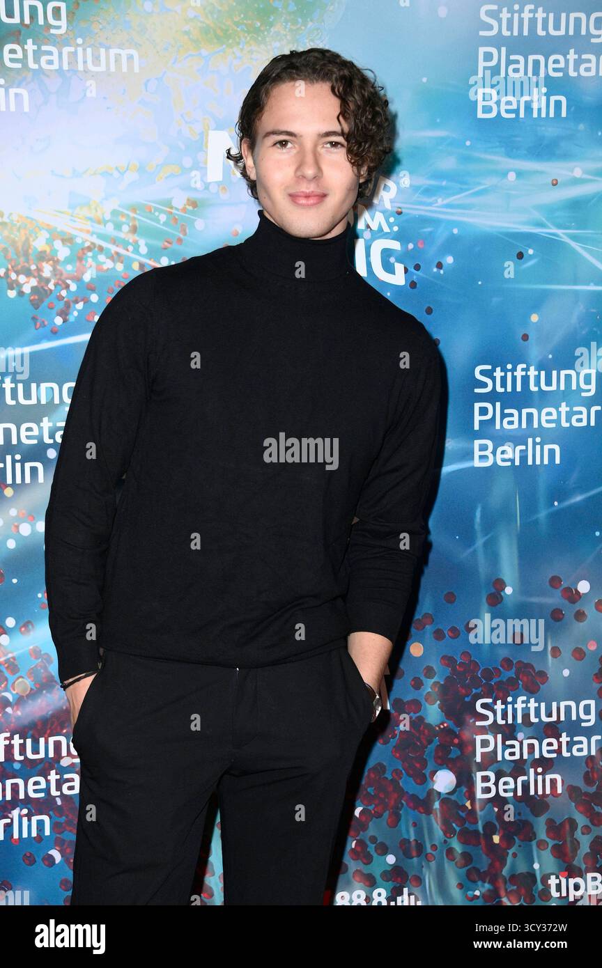 Jahvis Ruland bei der Weltpremiere der 360Â Fulldome-Show von Peter ...