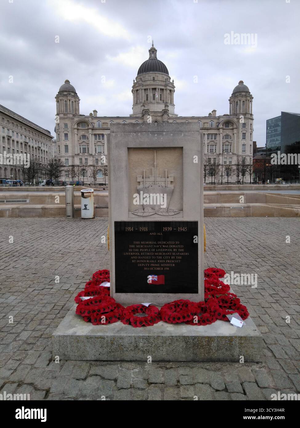 Liverpool legends hi-res stock photography and images - Alamy