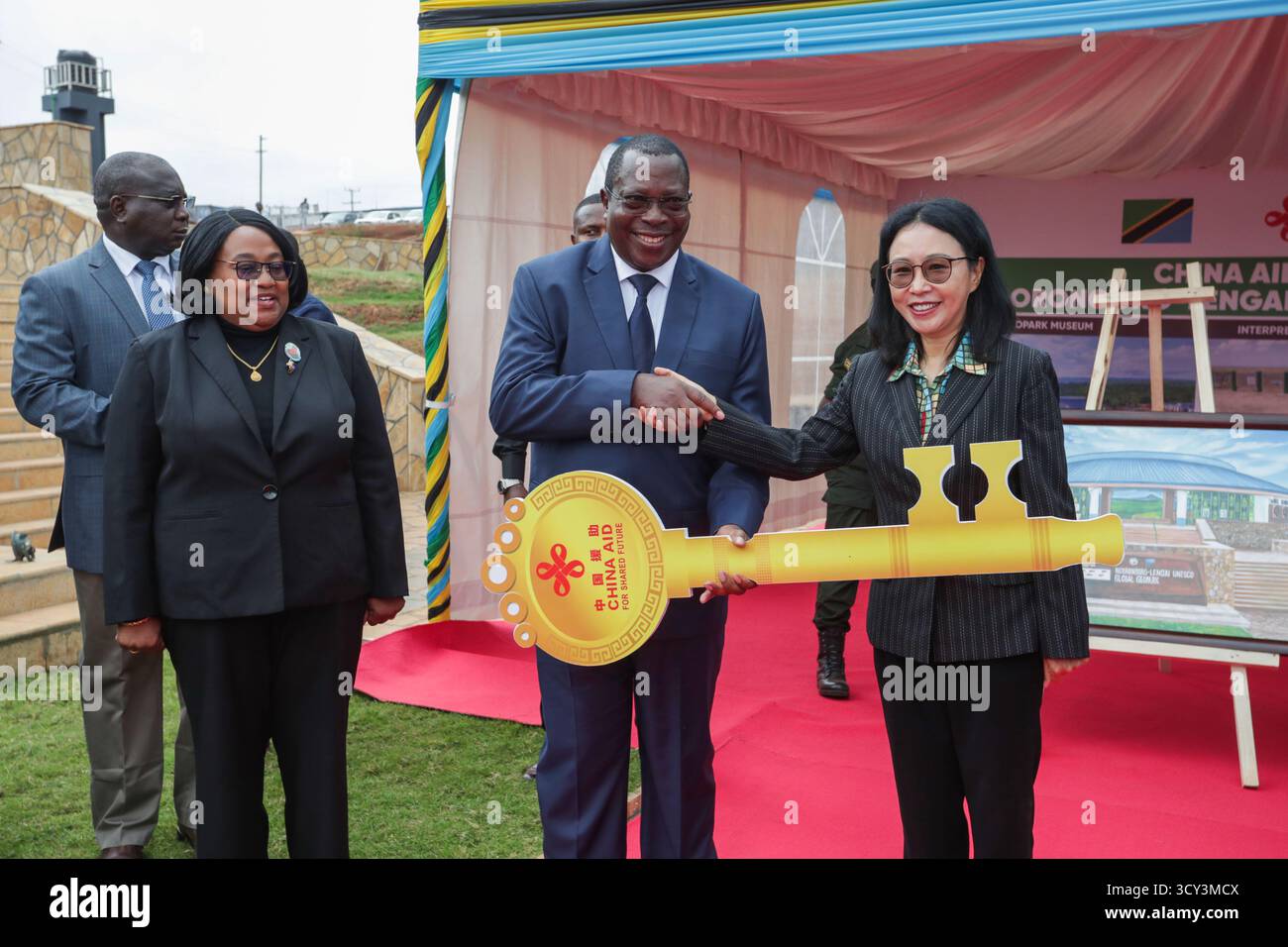 Dar Es Salaam, Tanzania. 16th Oct, 2025. Tanzanian Vice President ...