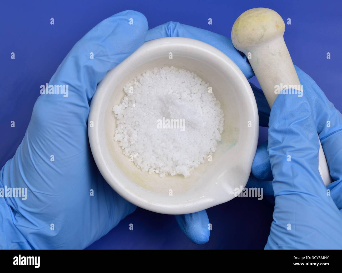 Sodium hydroxide pellets hi-res stock photography and images - Alamy