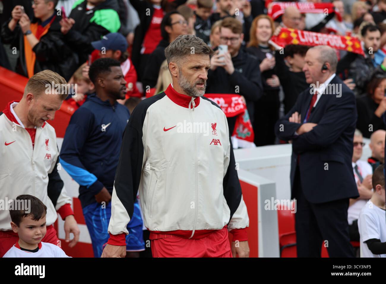 Liverpool FC Legends vs Chelsea Legends Stock Photo - Alamy