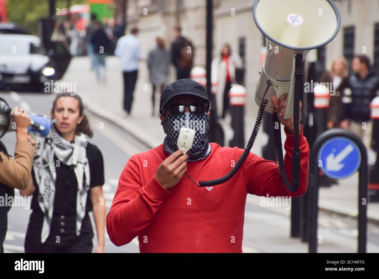 London, England, UK. 17th Oct, 2025. Protesters gather outside the ...