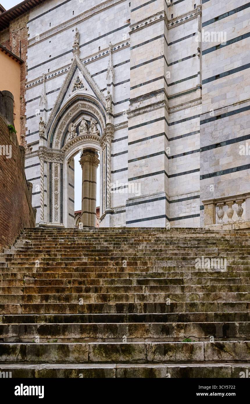 Steps and cathedral hi-res stock photography and images - Alamy
