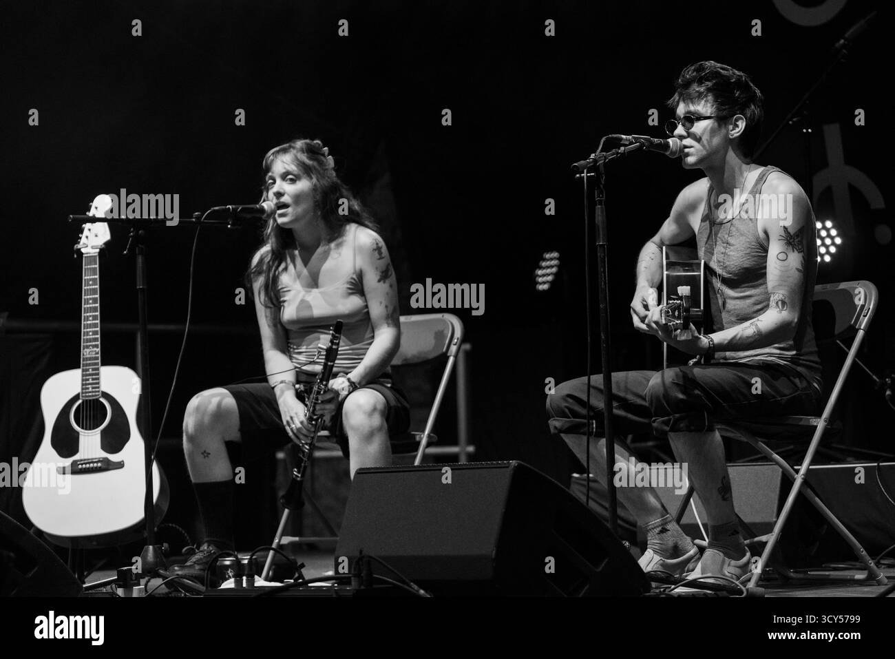 Queer musician onstage Black and White Stock Photos & Images - Alamy