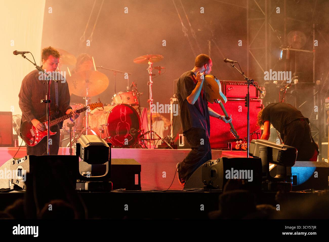 WUNDERHORSE, CONCERT, 2025: Jacob Slater singer of the band Wunderhorse ...