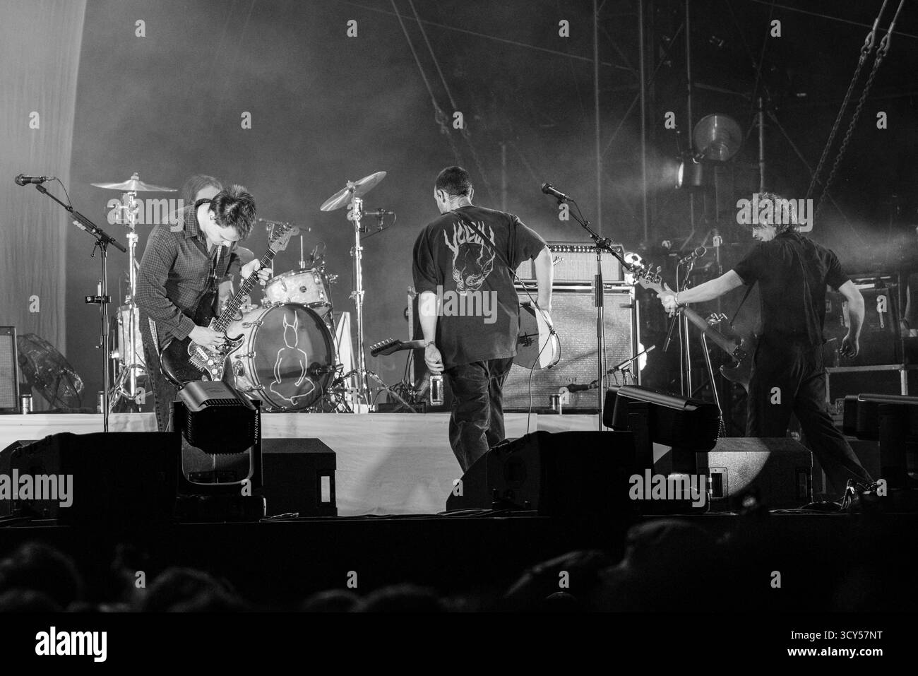 WUNDERHORSE, CONCERT, 2025: Jacob Slater singer of the band Wunderhorse ...