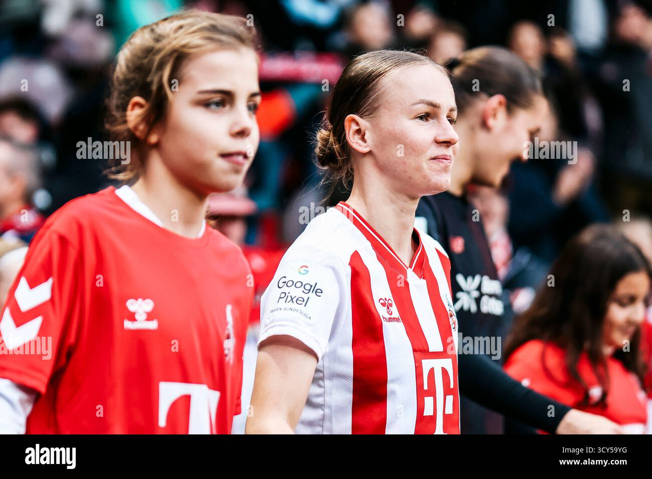 Laura Donhauser (1. FC K?ln, #25) Google Pixel Frauen-Bundesliga: 1.FC ...
