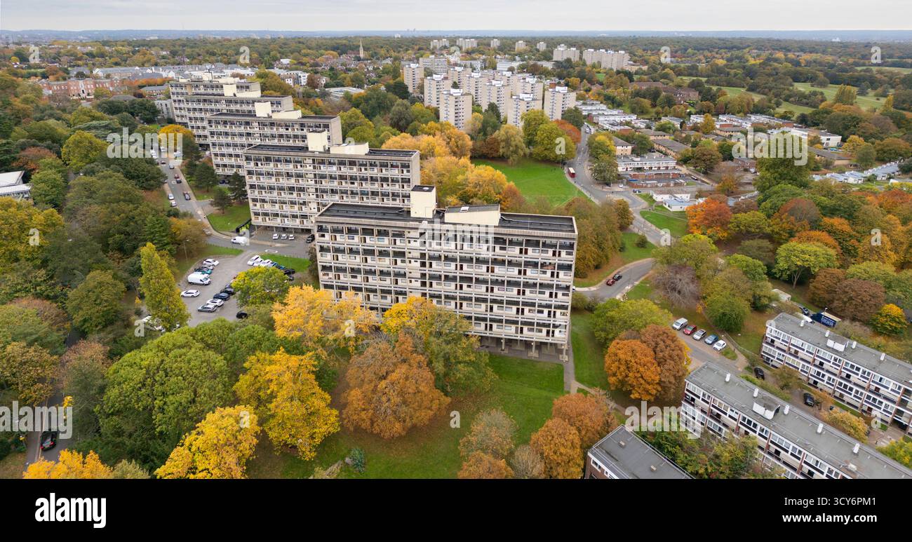 Autumn colors surround the Alton Estate in Wandsworth Stock Photo - Alamy
