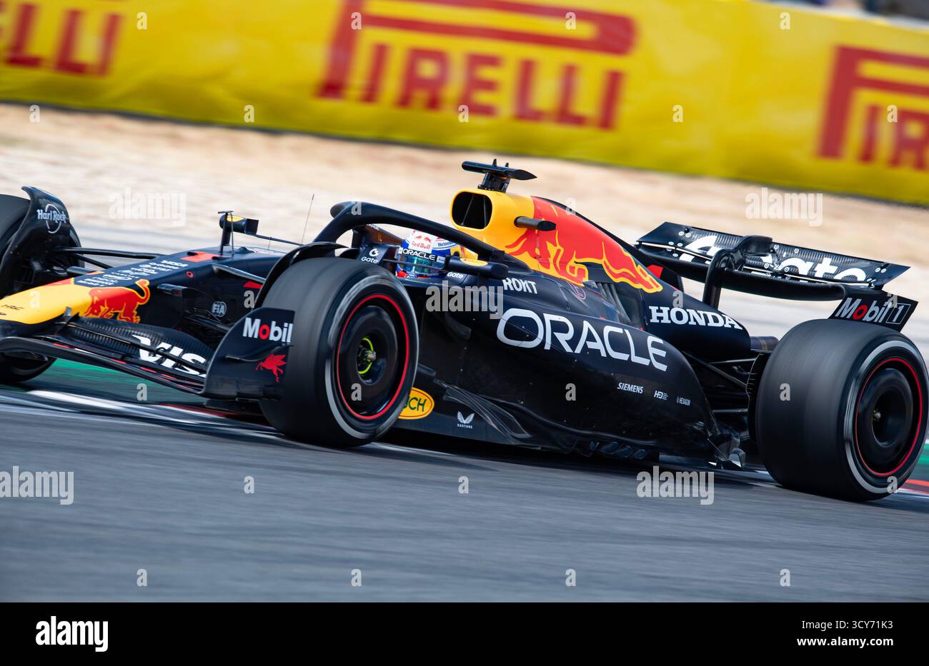 October 17, 2025, Austin, Texas, 'USA': Afternoon Sprints at turn 15 ...
