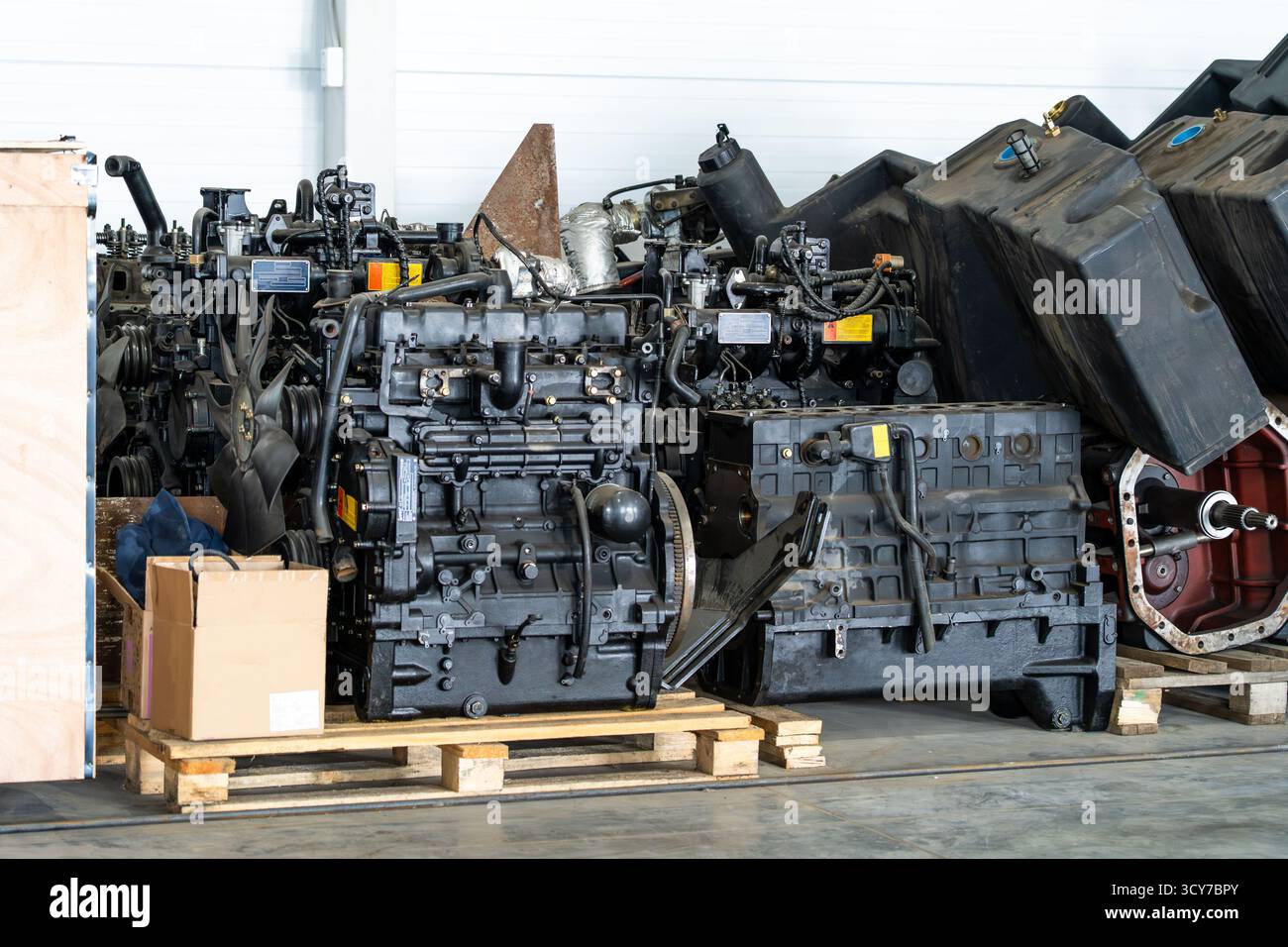 Rebuildengine hi-res stock photography and images - Alamy