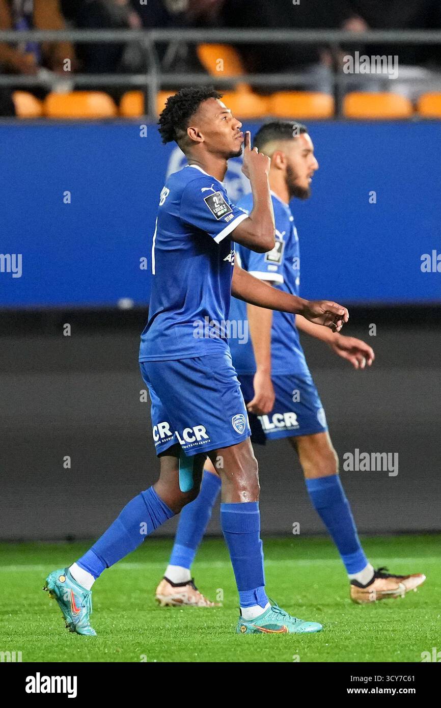 21 Tawfik BENTAYEB (estac) during the Ligue 2 BKT match between Troyes ...