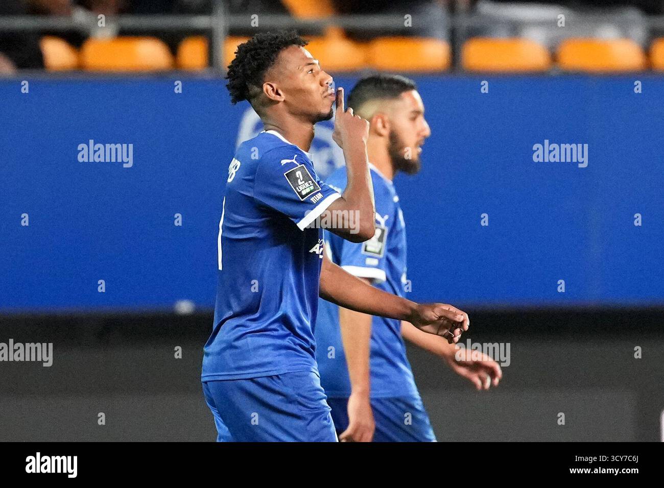 21 Tawfik BENTAYEB (estac) during the Ligue 2 BKT match between Troyes ...